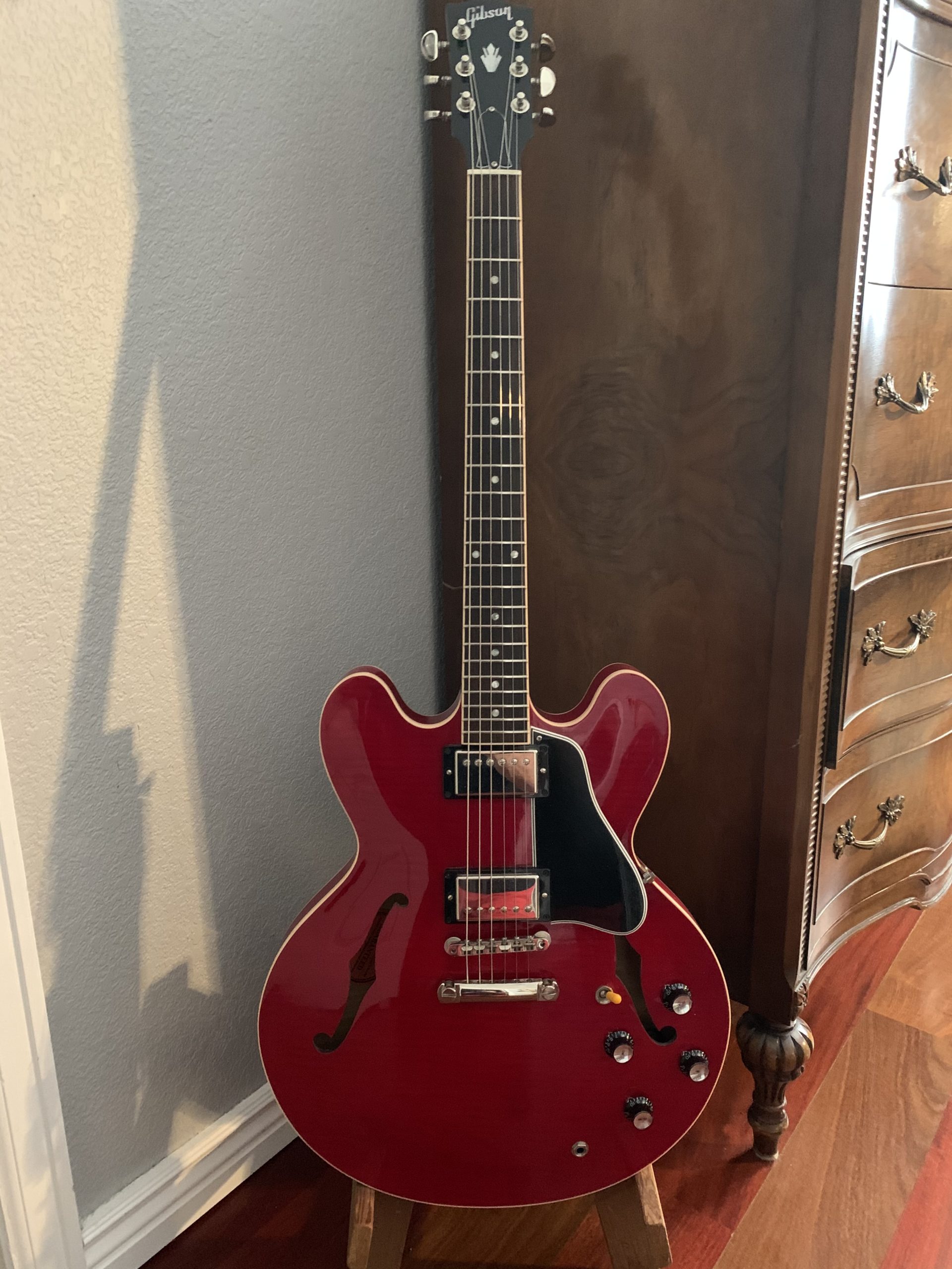 Gallery | Lyndel Guitars